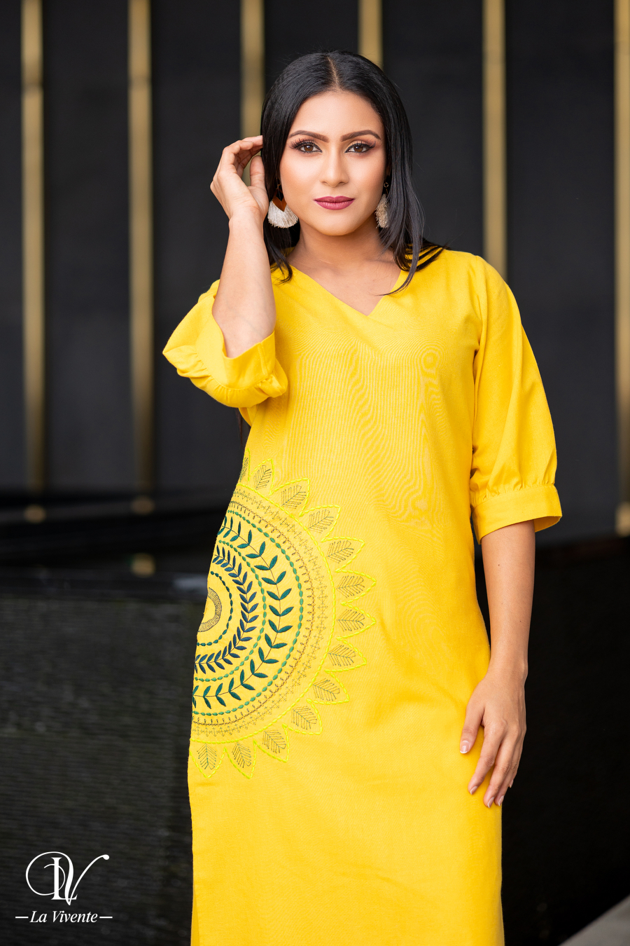 Embroidery Yellow Kurtha La Vivente