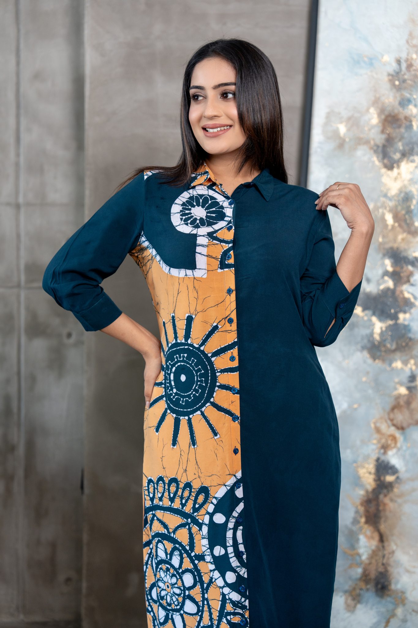 Two-Tone Shirt Collared Buton Up Batik Maxi Dress - La Vivente