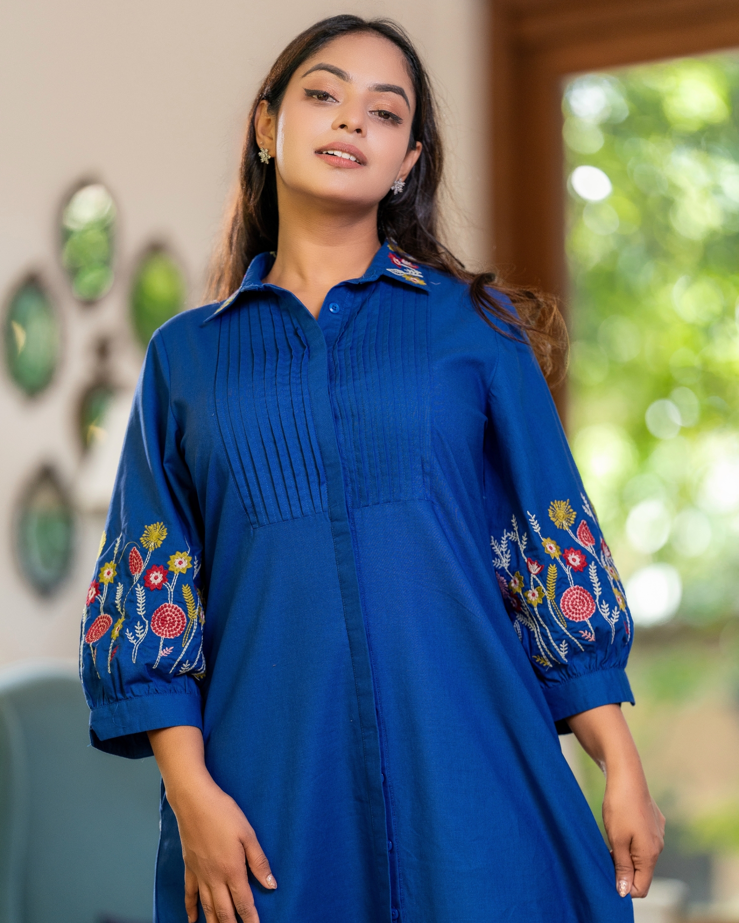 Floral Embroidered Pintuck Detail Short Shirt Dress - La Vivente